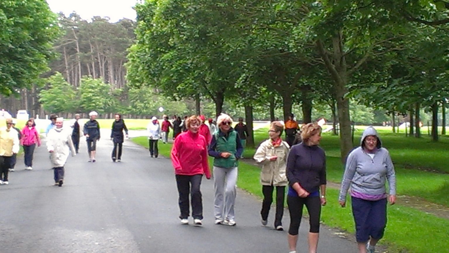 Group walk | Marie Murphy Health & Fitness